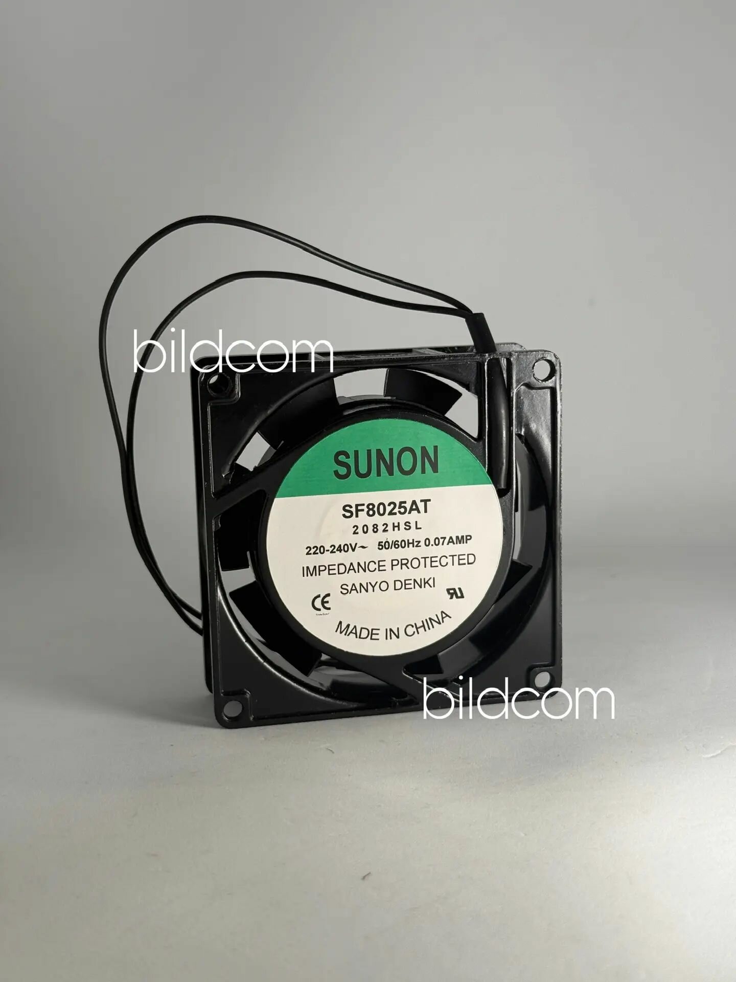 Вентилятор SUNON SF8025AT P/N 2082HSL 0.1A 220V 80x80x25 мм