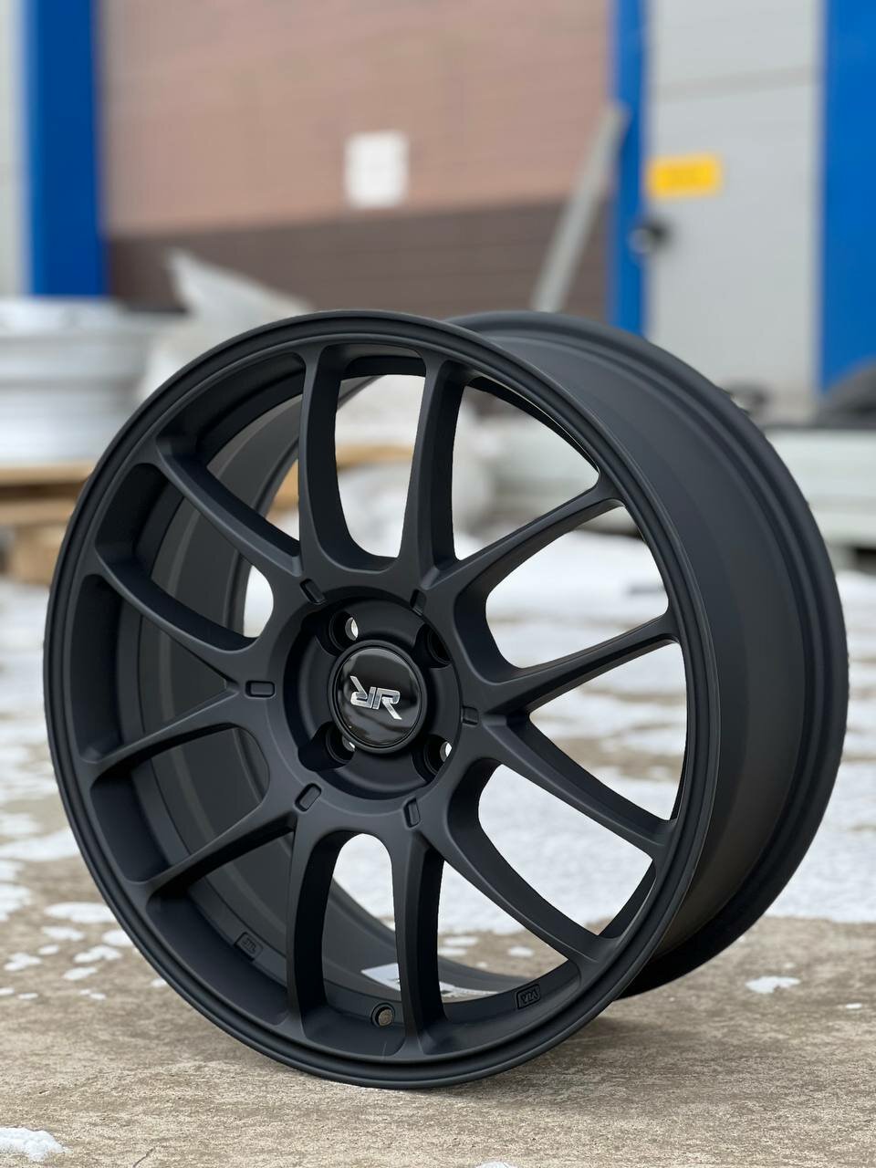 Диски автомобильные RR CSSD2795 17*7,5 4*100 ET42 60,1 BLK/M