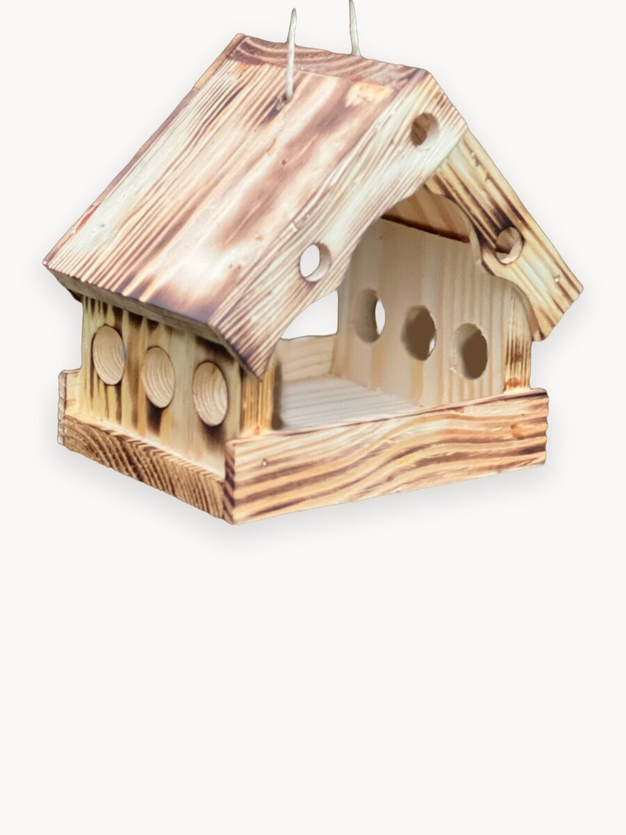 Кормушка для птиц и белок садовая деревянная с обжигом