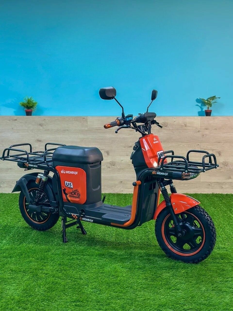 Электроскутер Wenbox U5 240W, 60V/45AH, железо-фосфатный аккумулятор (LiFePo4)