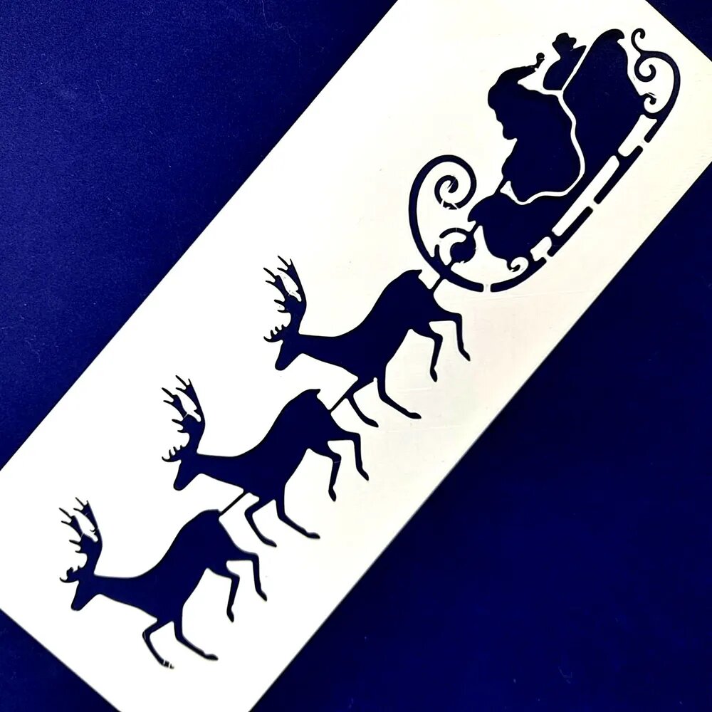 Трафарет новогодний для декорирования Дед Мороз и сани с оленями. Длина 18 см