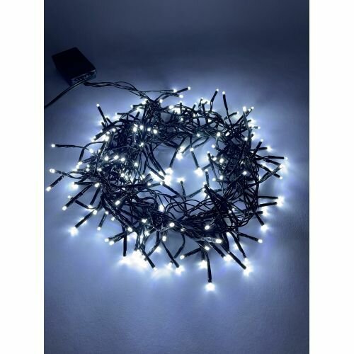 Гирлянда светодиодная «Нить Мишура» 2м 200LED 220В IP20 зел. провод хол. свет ЭРА Б0047969