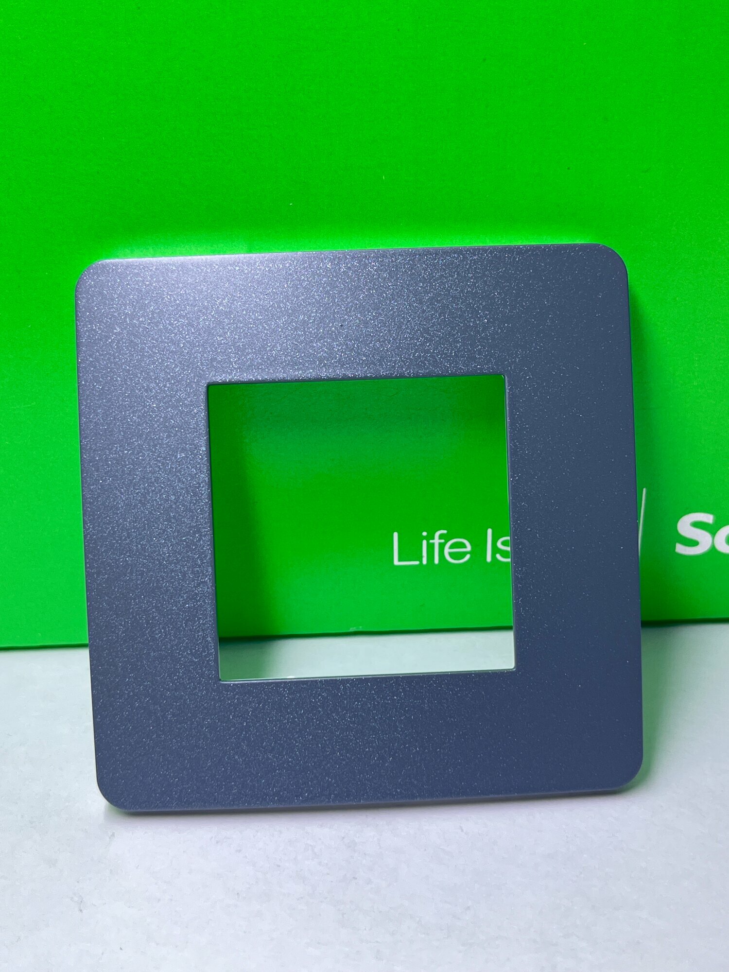 Рамка 1 пост. Unica Studio Color дымчато-серый/белый встроенный монтаж (Schneider Electric), арт. NU280221