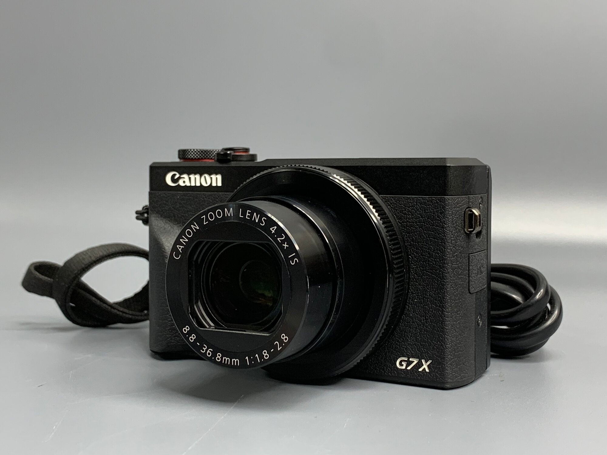 Canon G7X Mark III