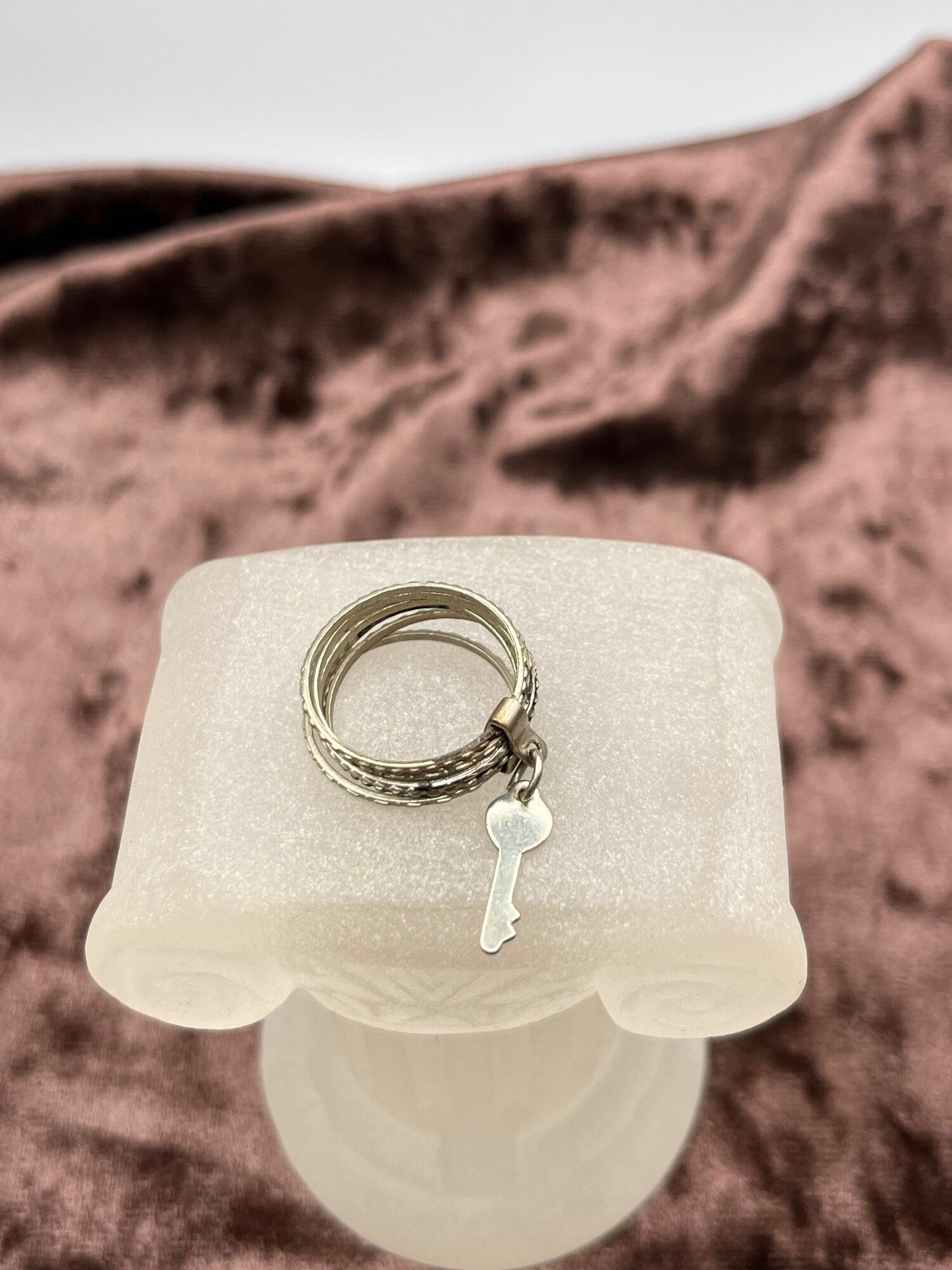 Винтажное мельхиоровое составное кольцо с подвесом, размер 17