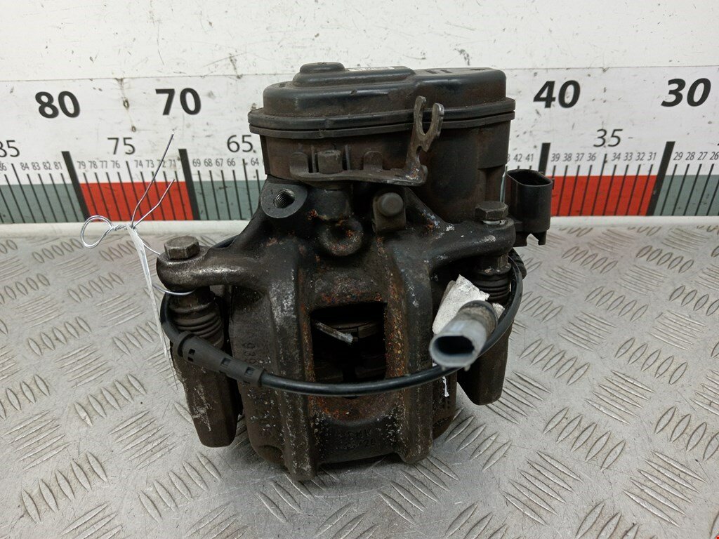 Суппорт задний правый Audi Q7 4L 4M0615406BC арт. 2273925