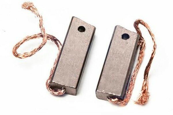 Комплект щеток генератора M.MARELLI 940113190039 Mazda Mitsubishi Nissan Renault