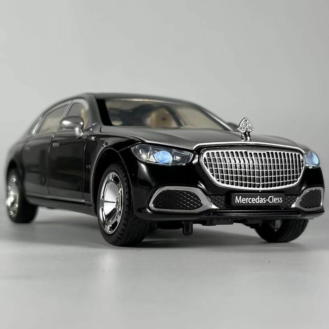 1:24 Mercedes Benz Maybach S680 Key Control, Детские автомобильные игрушки, С звуком и светом, Декоративные предметы для стола, Модель люксового автомобиля Мерседес-Бенц Майбах