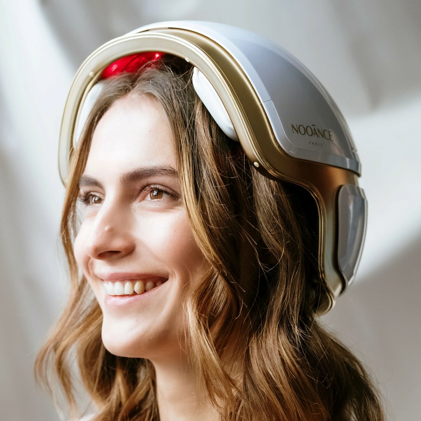 Nooance Paris Светодиодный шлем для стимуляции роста волос Anti-hair loss and regrowth hair helmet