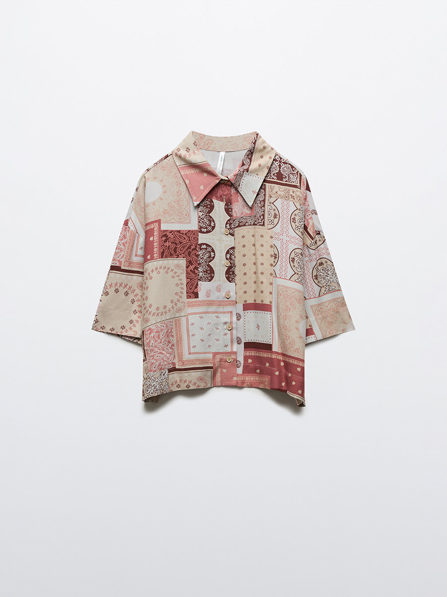 Рубашка вискозная укороченная с принтом