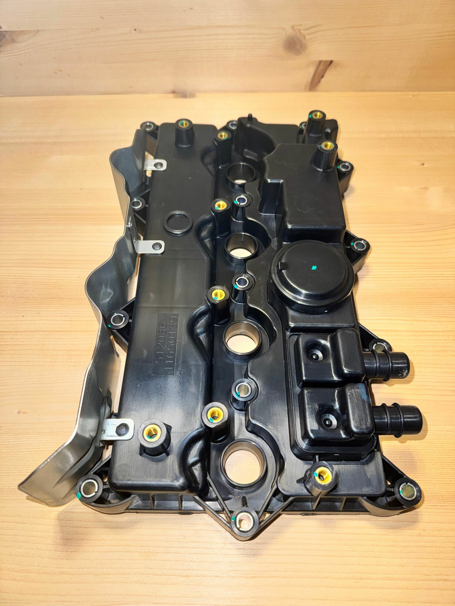 Клапанная крышка Geely Atlas 1.8T
