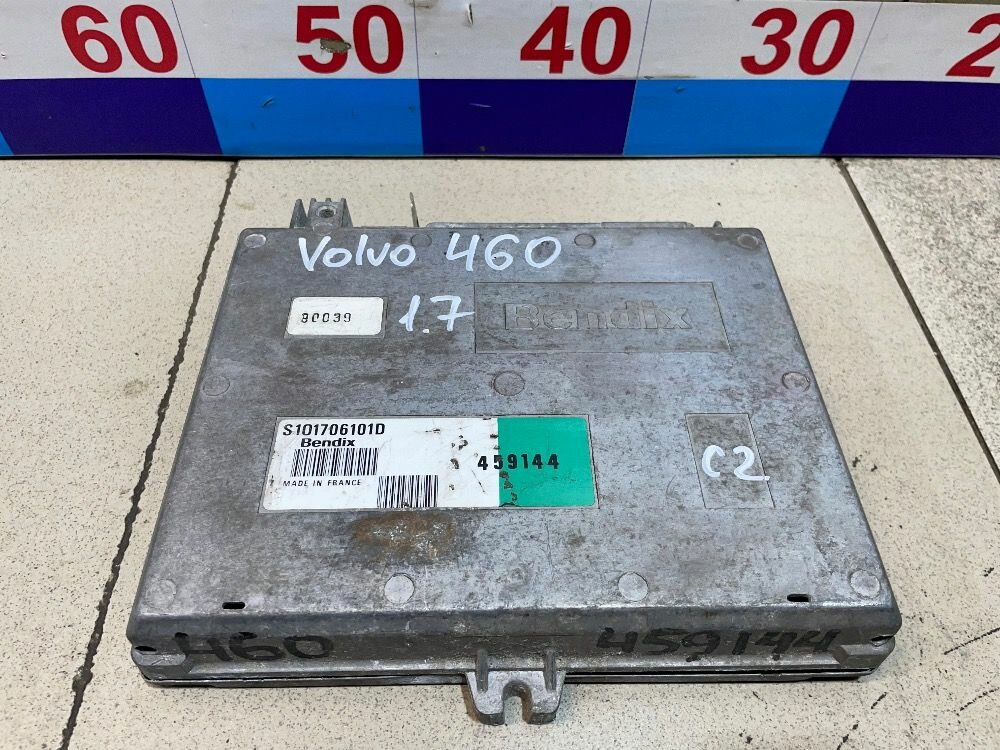 Блок управления двигателем Volvo 460 459144