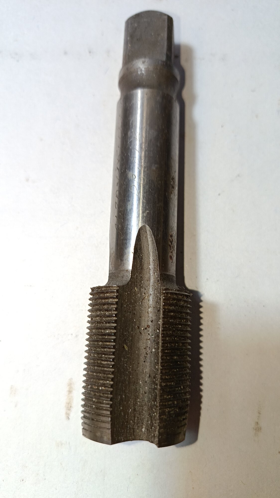 Метчик м/р М30х1,5 Н3 2620-1934 Р6М5 левый