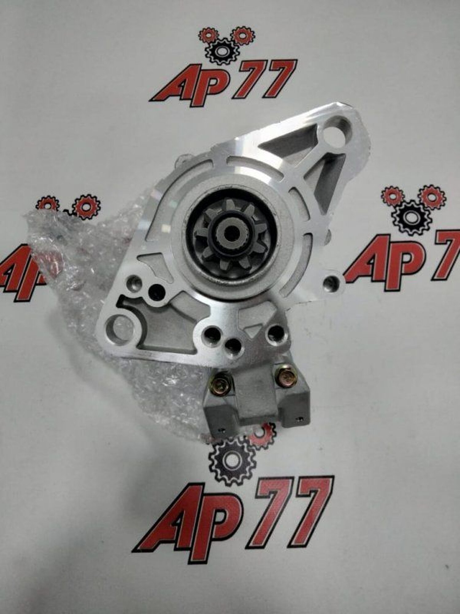 Стартер Mitsubishi 4DR5 24V 9 зубьев 4KW редукторный M2767881