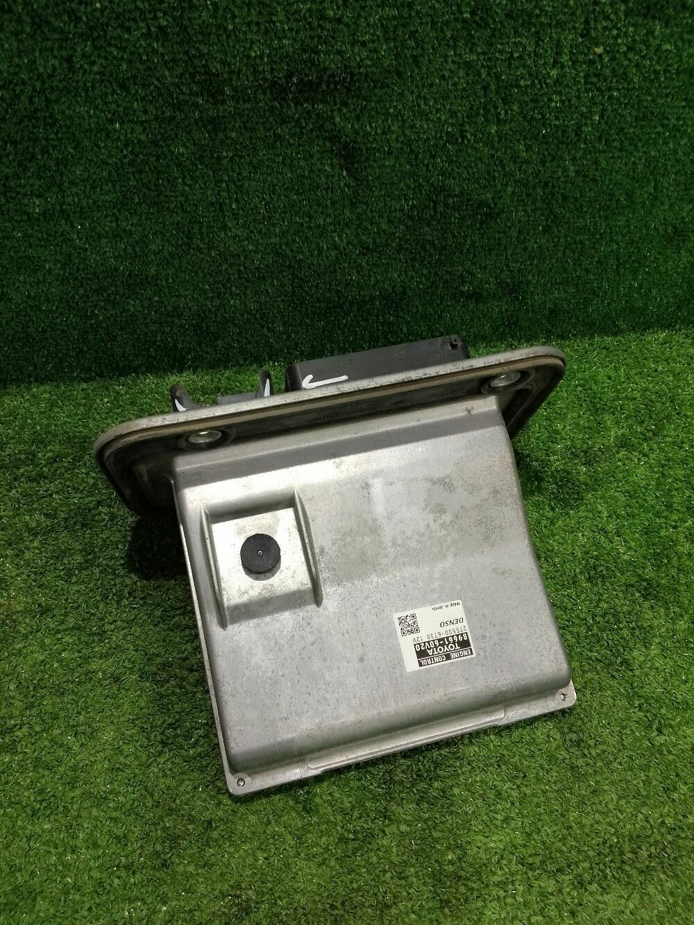 Блок управления двигателем Lexus LX J200 Б/У с пробегом