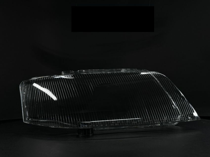 Правое стекло фары для Audi A6 C5 1997-2001