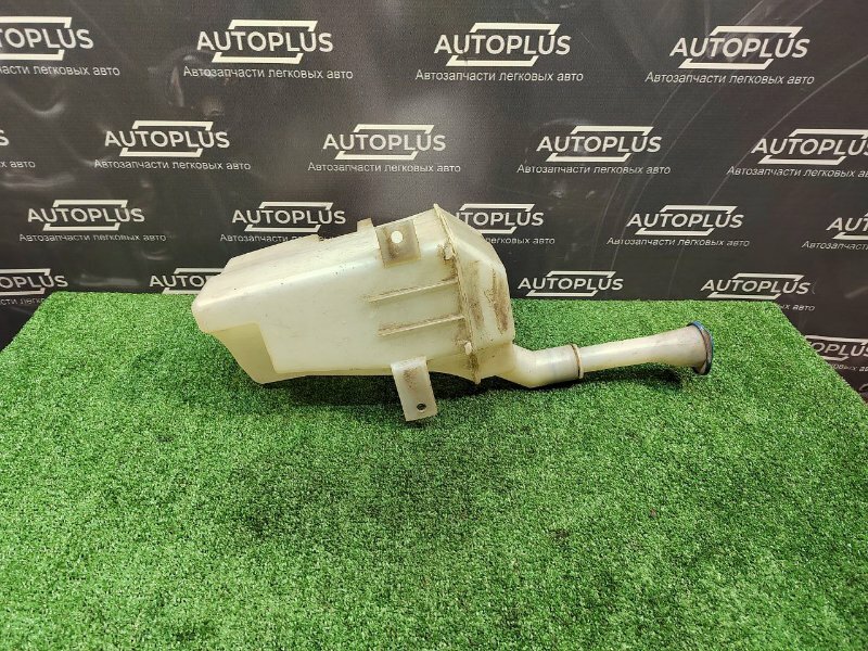 Бачок стеклоомывателя