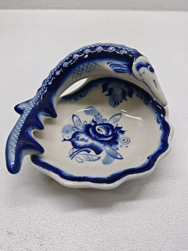 Икорница Объединение Гжель "Осётр", керамика, фигурная, 8 см x 14 см