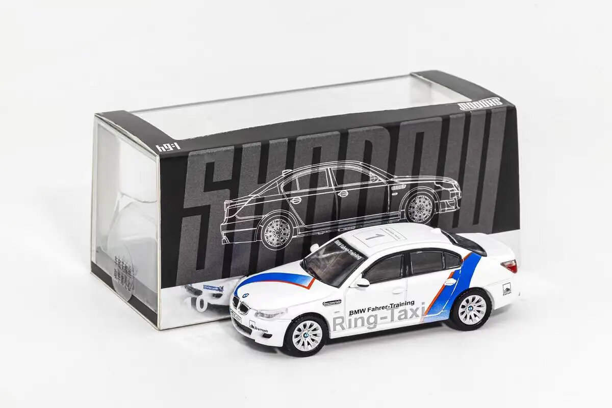 Модель автомобиля 1:64 BMW M5 E60 Ring-Taxi, белый