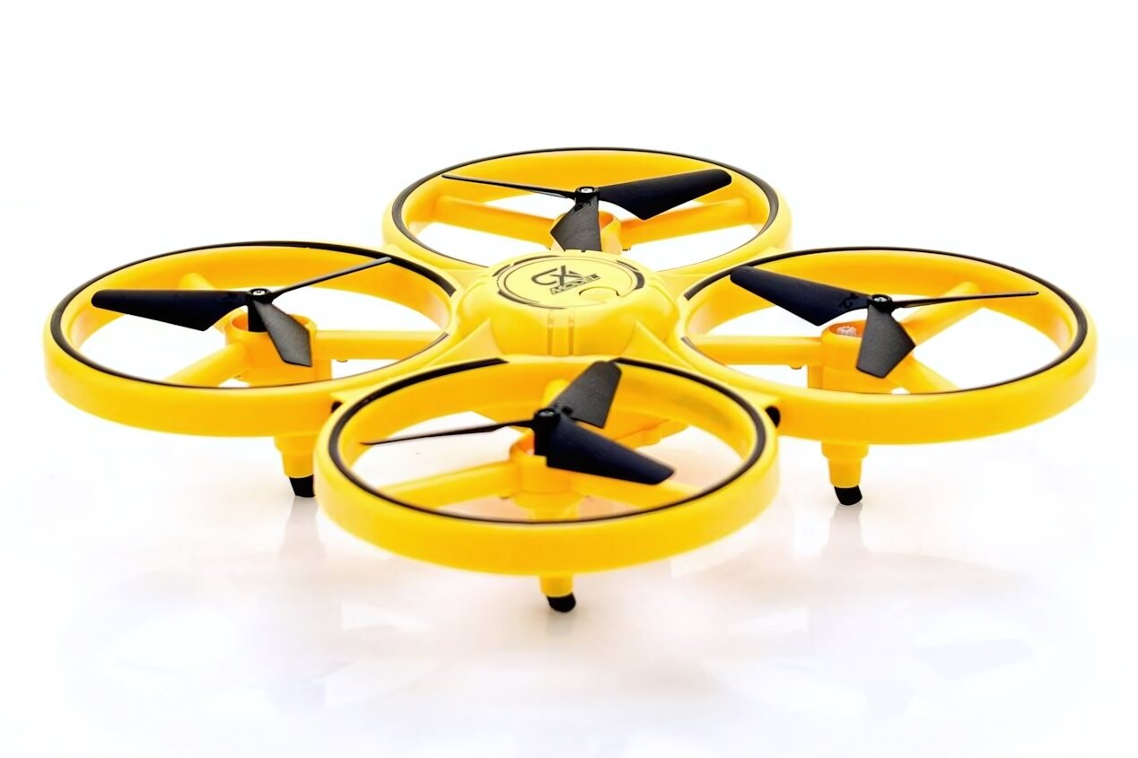 Квадрокоптер на радиоуправлении 'TRACKER', желтый, диаметр 20см, дальность 100м