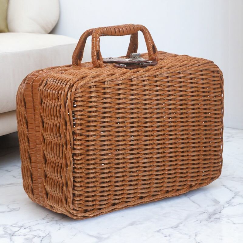 Плетёный сундук имитации ротанга с замком и подкладкой для хранения небольших предметов