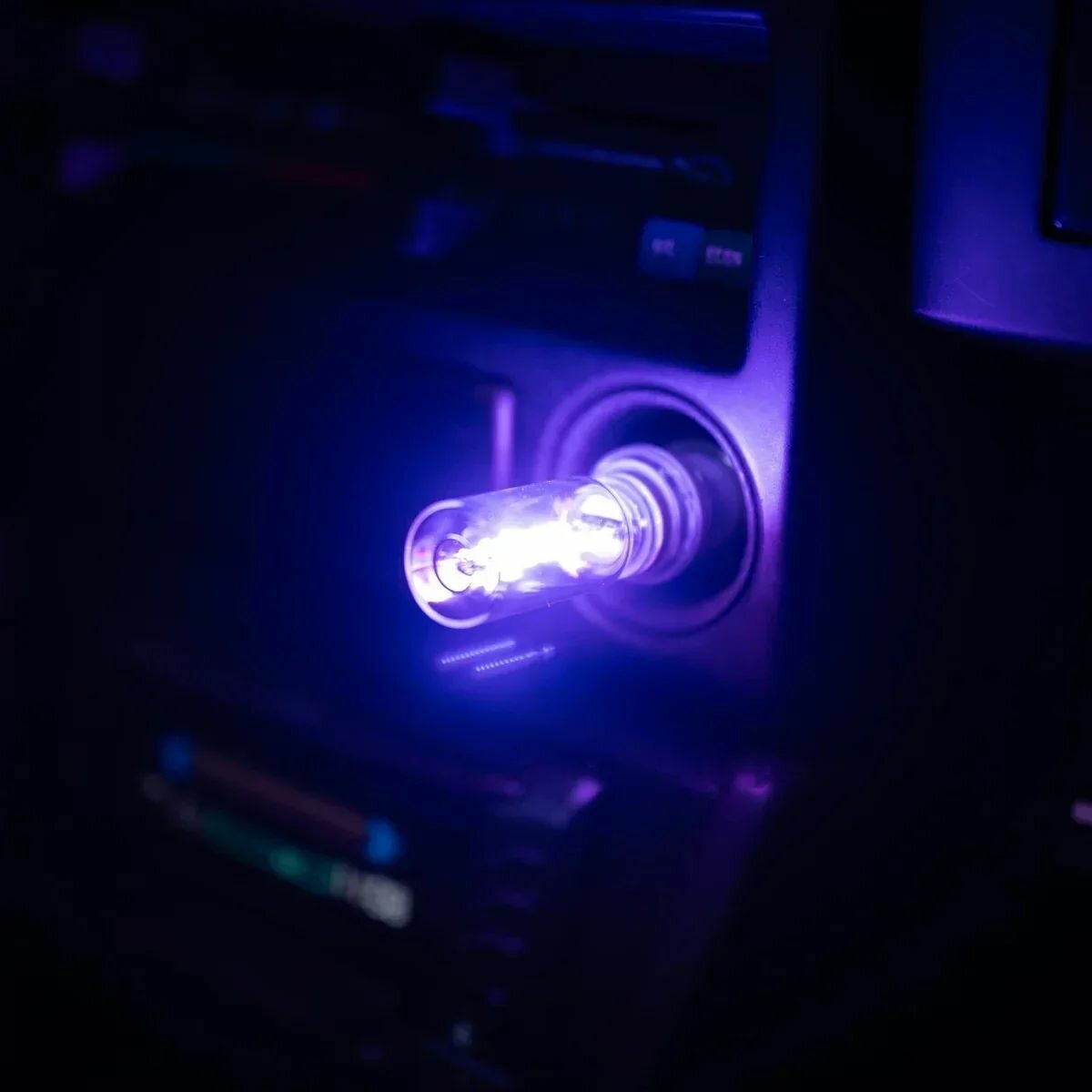 Атмосферная лампа USB формы бутылки подходит для освещения автомобиля и спальни