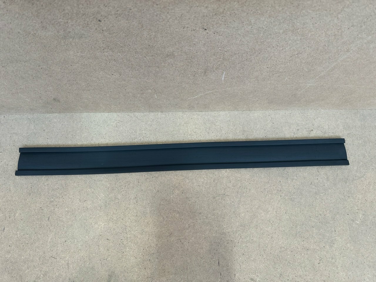 Прокладка резиновая топливного бака для SCANIA L=660мм (скания)