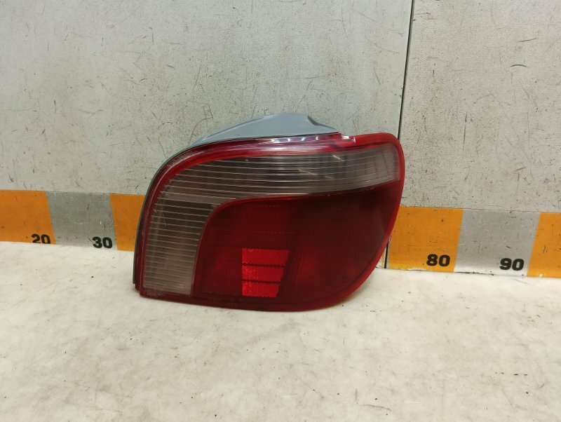 Б/У оригинал Фонарь задний правый Toyota Vitz 2000 NCP10 492906 TOYOTA арт. 8155052130