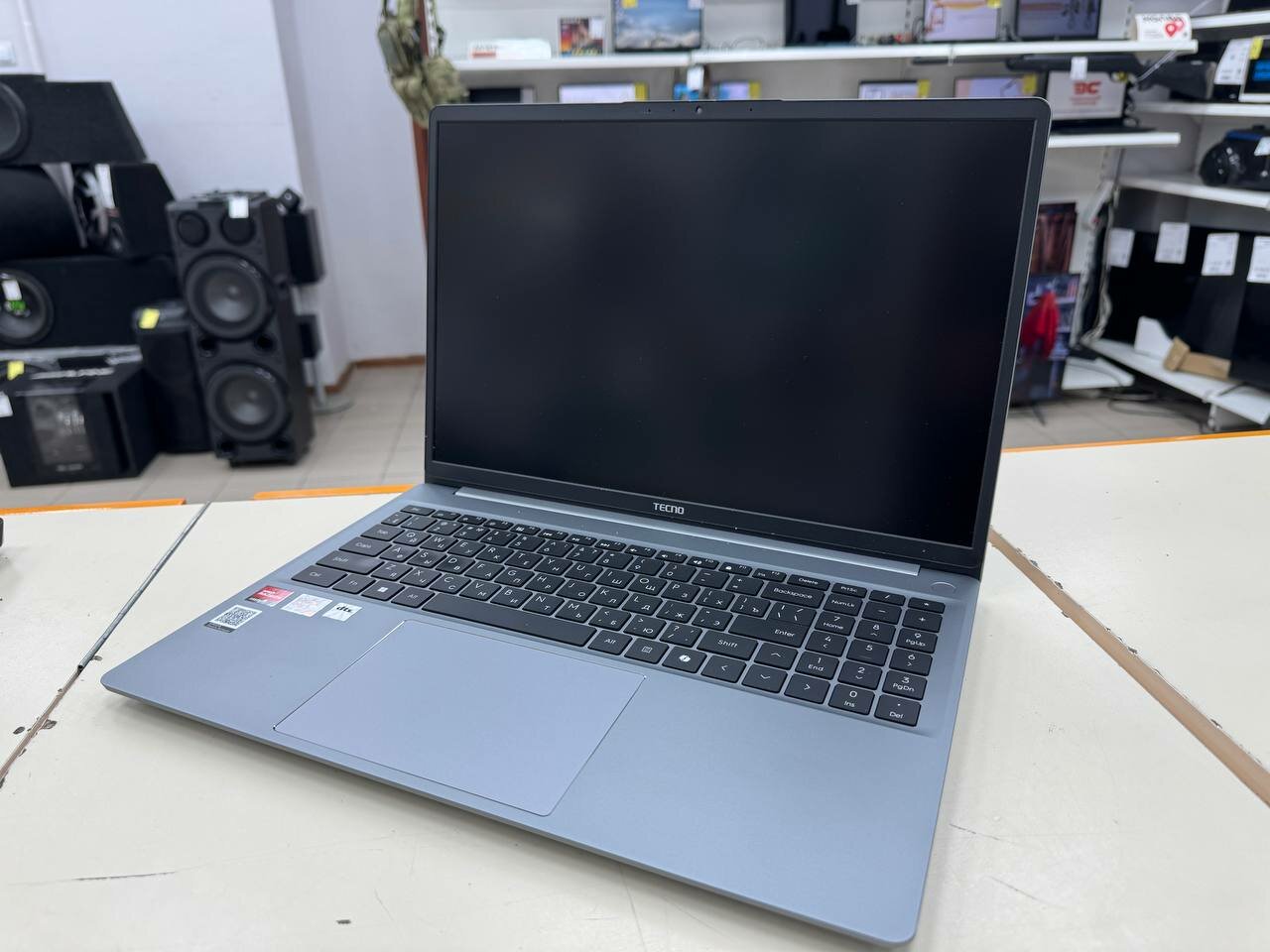 Ноутбук Tecno Megabook K15s; Ryzen 5 7430U, AMD Radeon (TM) Graphics, 16 Гб, 512 GB, Нет, уцененный товар