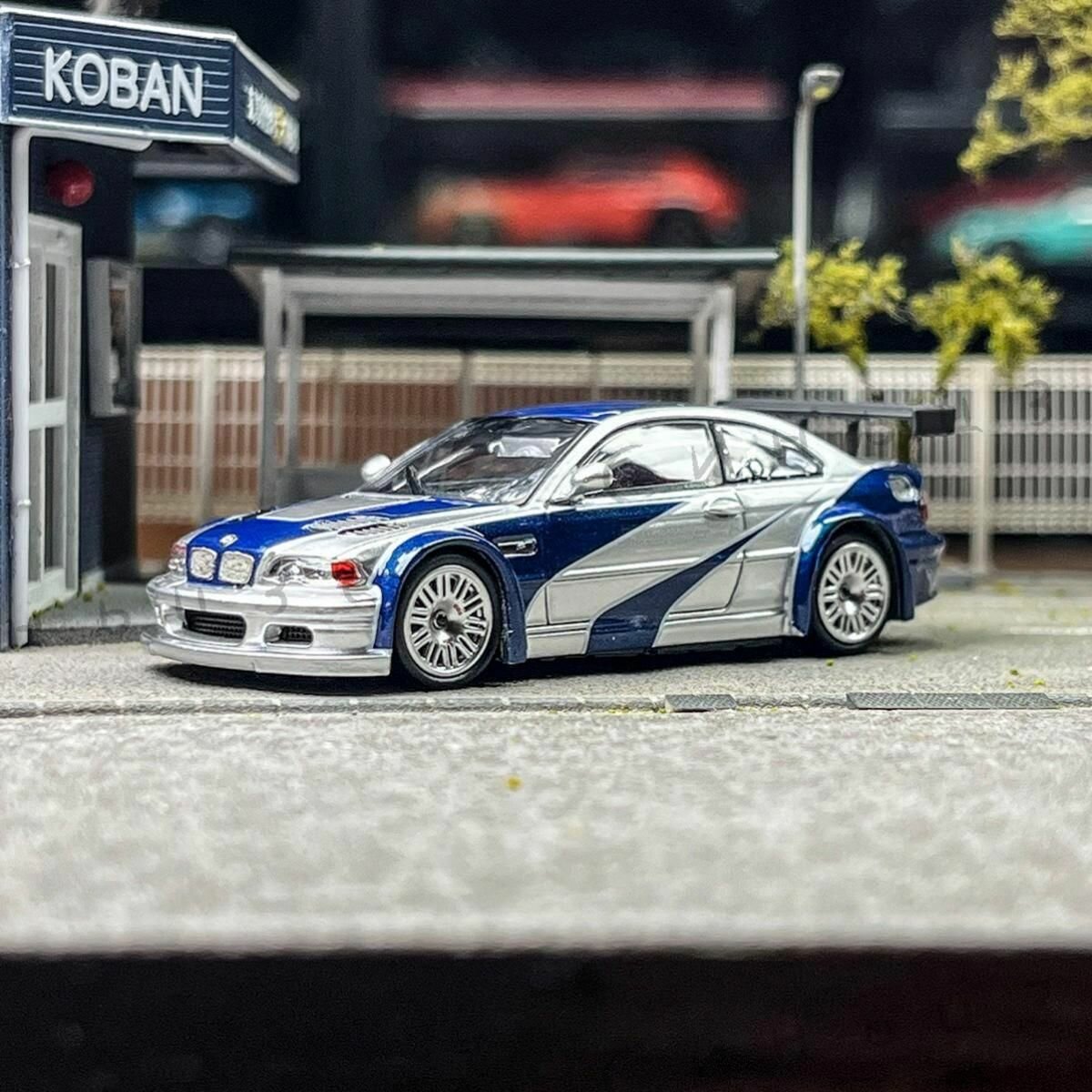 Масштабная модель BMW M3 GTR E46 NFS 1:64, серый металлик, коллекционная игрушка для фанатов гонок и видеоигр