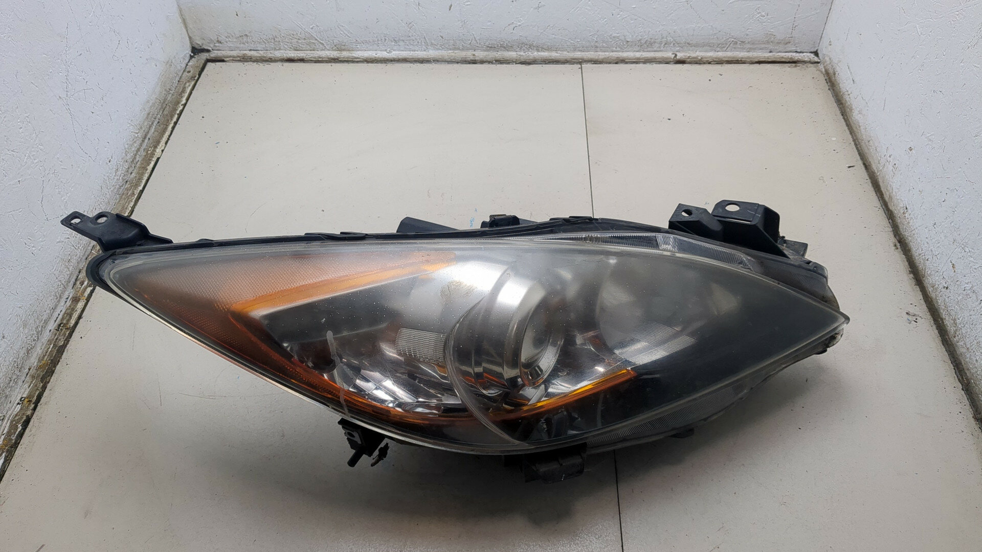 Фара (передняя) правая Mazda 3 (BL) Б/У