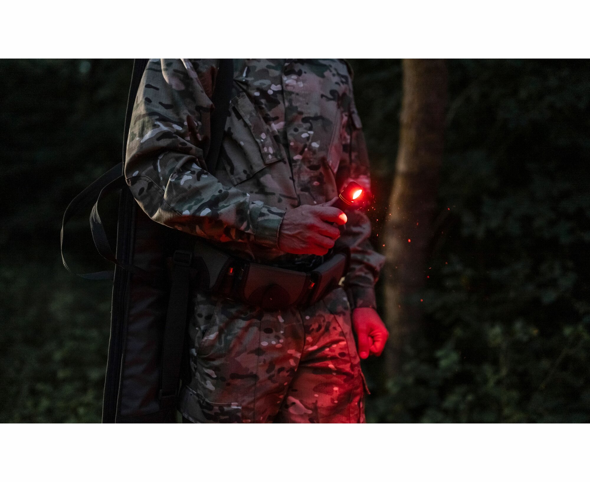 Мультифонарь светодиодный Armytek Elf C2 Max WR, 2500лм, 120 м, белый и красный свет, USB-C, 5000 мАч, F10801C