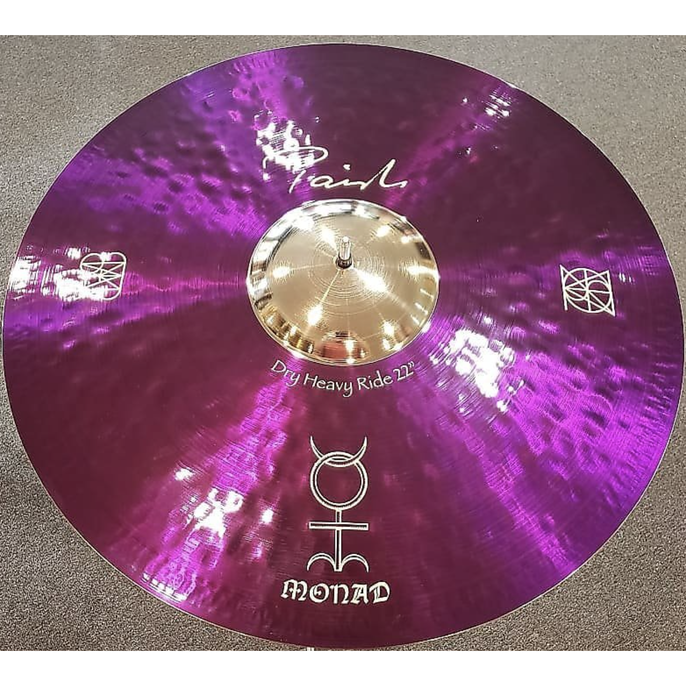 Тарелка Райд для ударной установки Paiste 0004005822 Signature Dry Heavy Ride "Monad" 22"