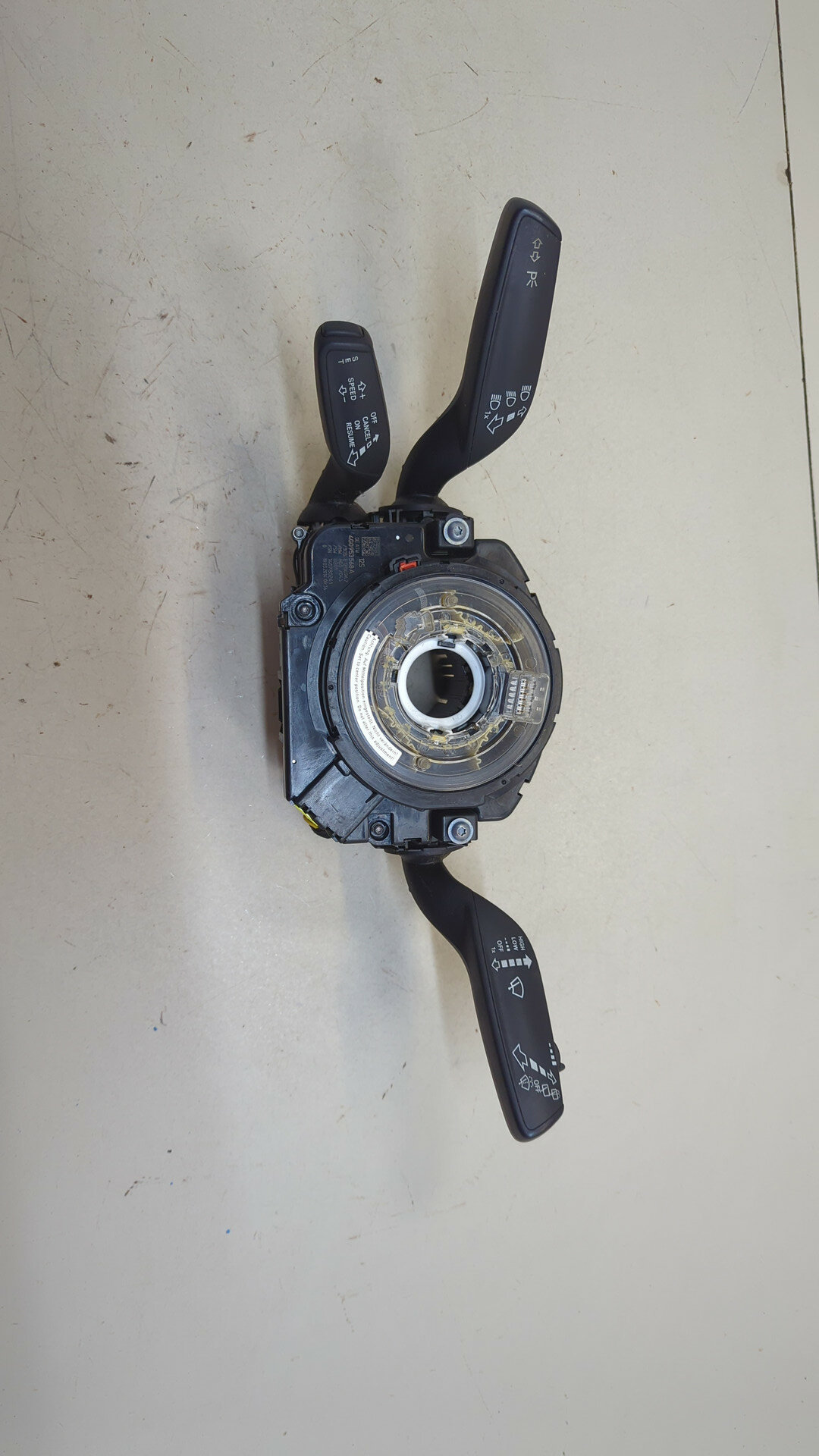 Переключатель поворотов и дворников Audi A6 (C7) Б/У