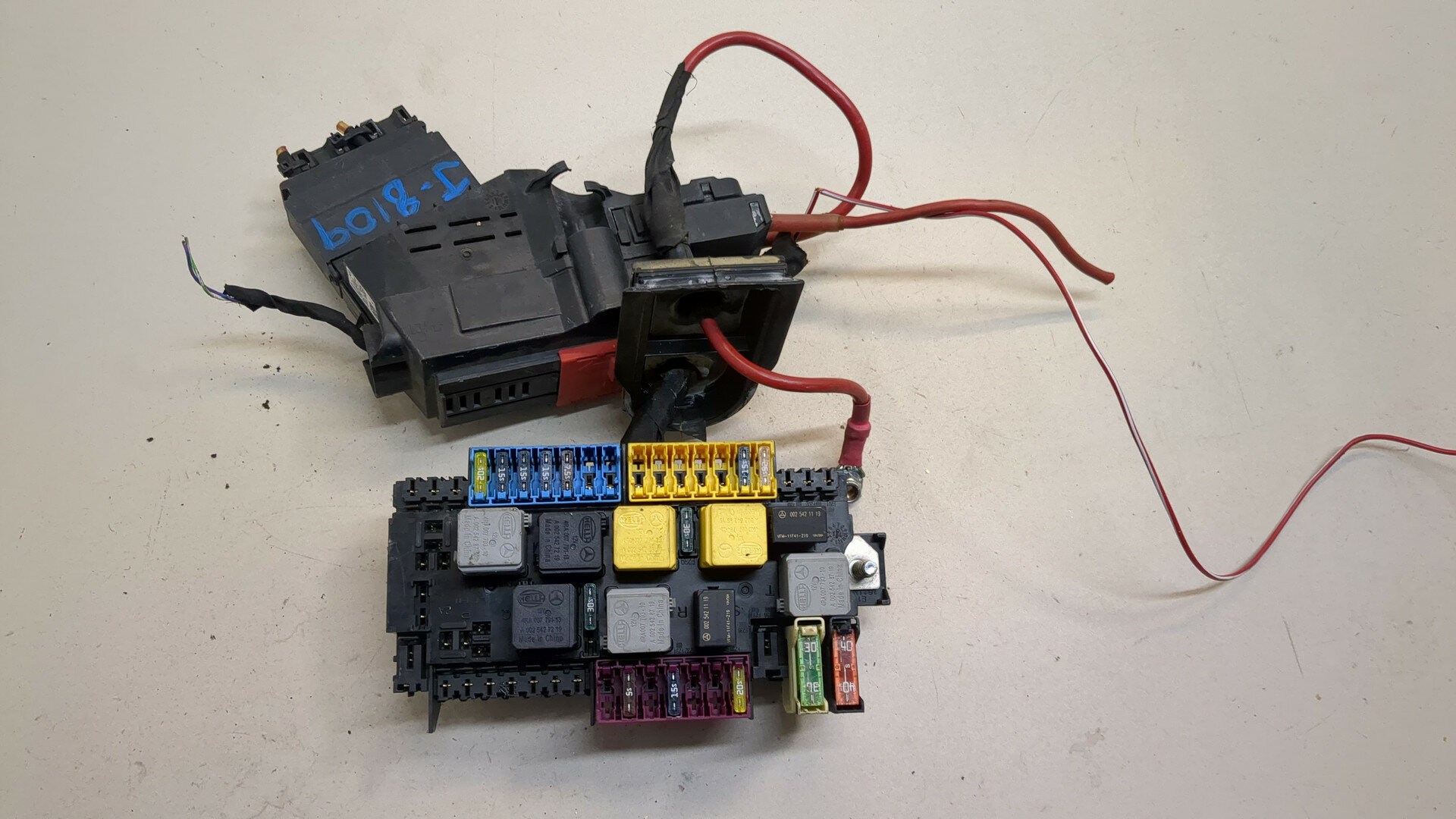 Блок предохранителей Mercedes ML W166 Б/У