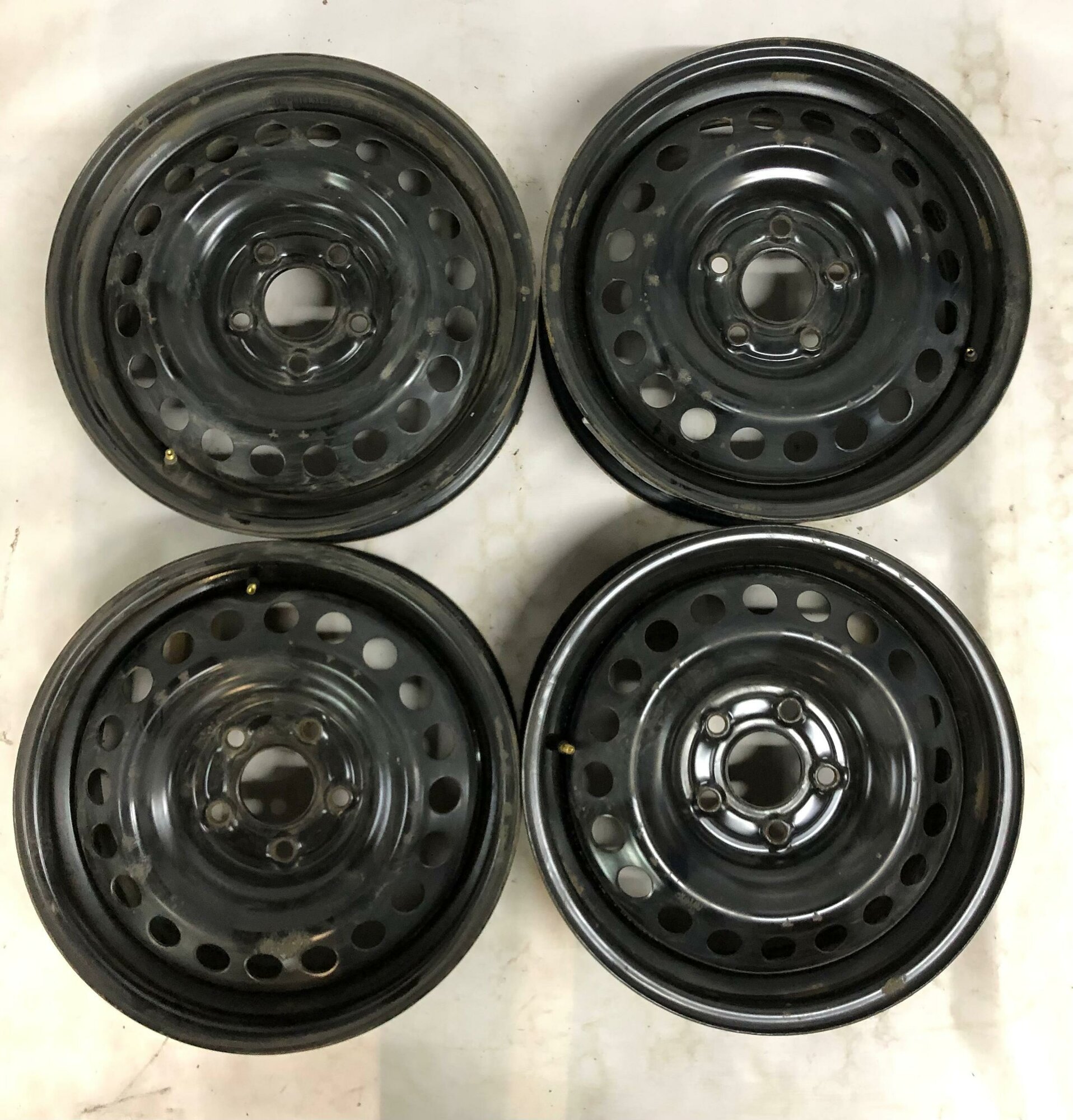 Колесные диски Штампованные 16x6 PCD 5x114.3 D67.1 ET43 (оригинал)