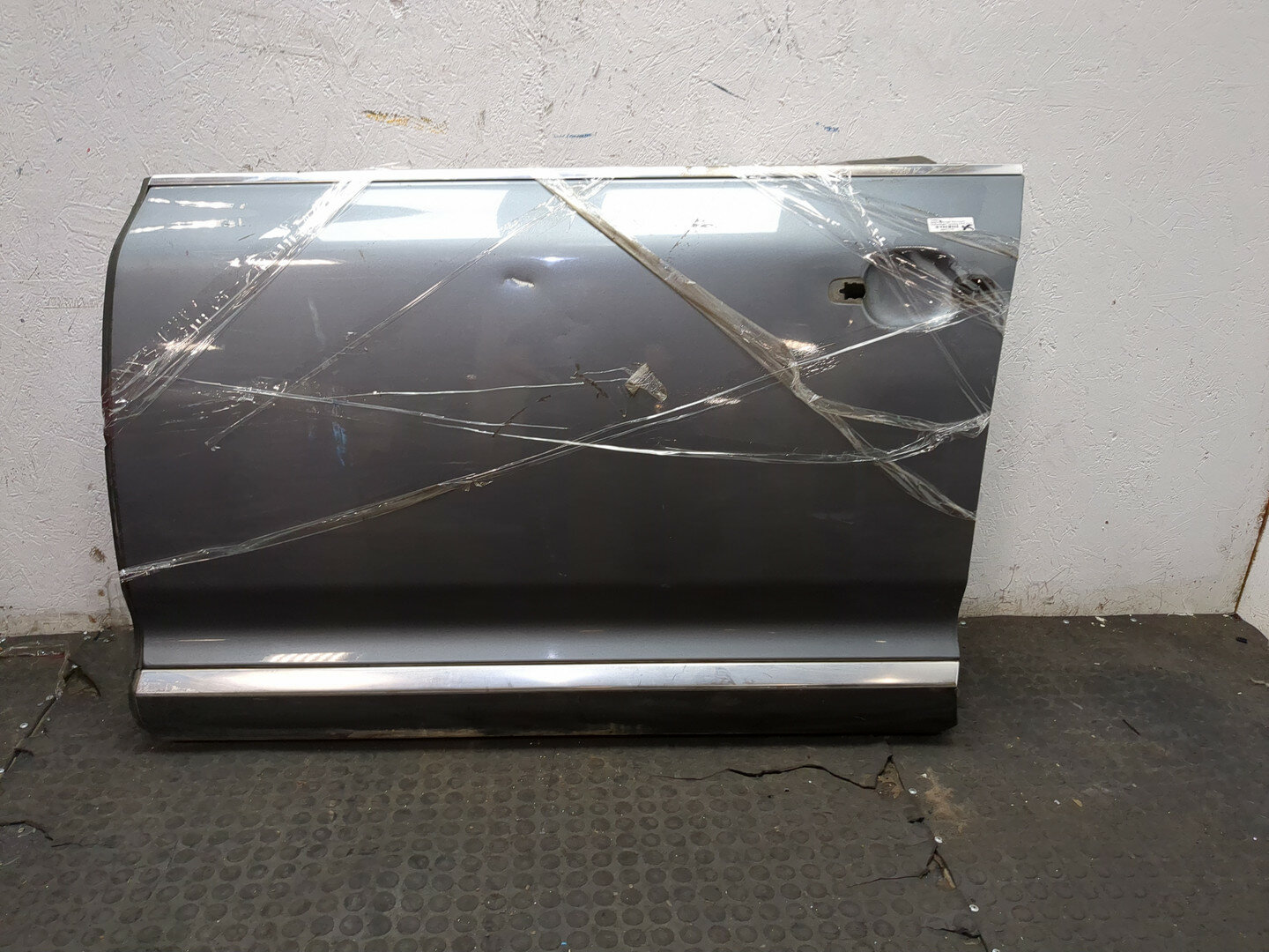 Дверь боковая (легковая) левая передняя Volkswagen Touareg Б/У