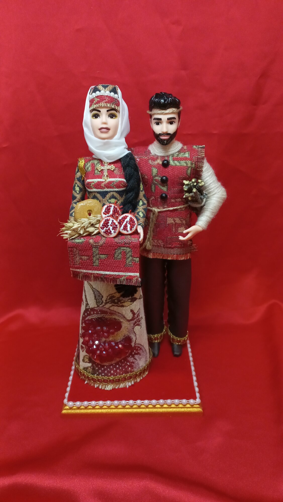 Кукла "Армянская Семь" Армянский Куклы, ручная работа на подставки деревяревянной