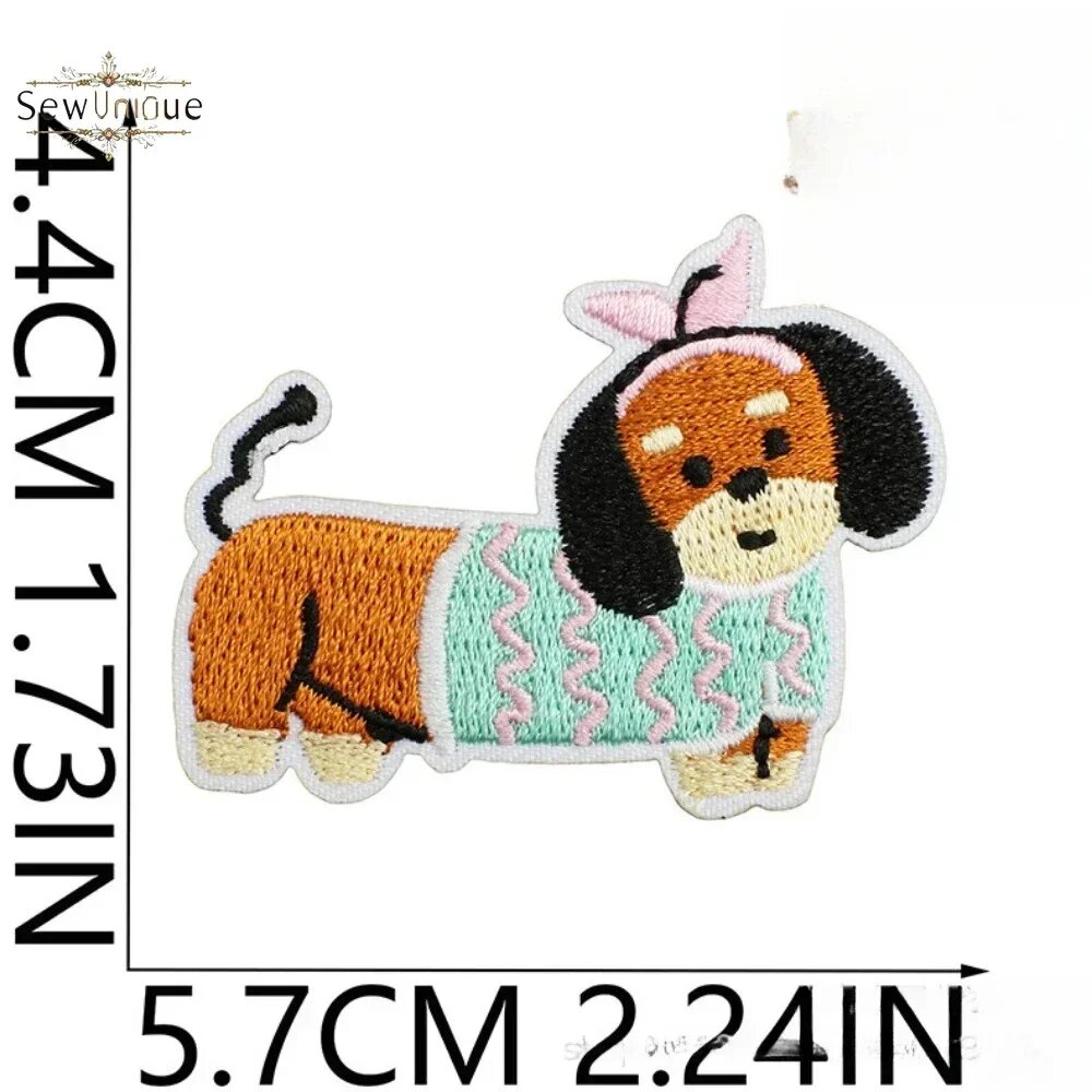 Нашивка такса в свитере, 5.7x4.4 см, цвет 5