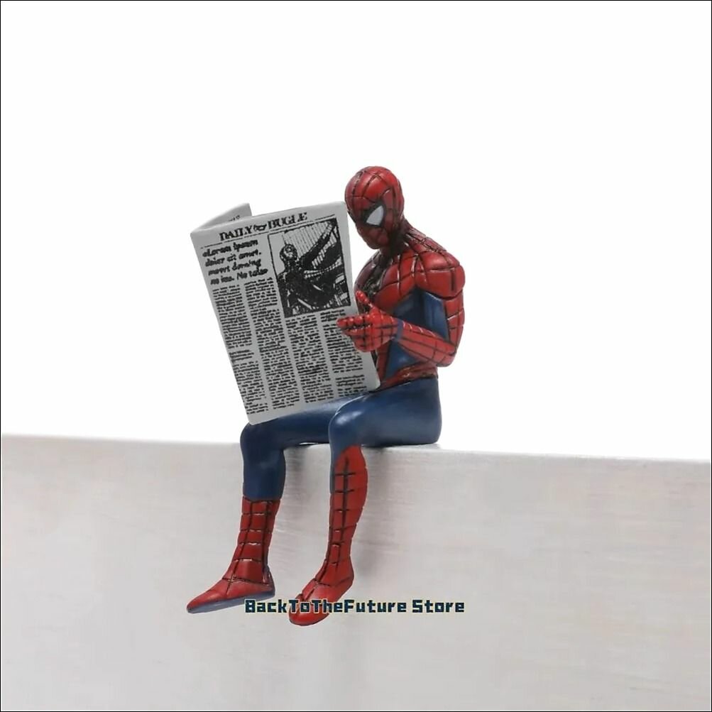Сценовая фигурка "Человек-Паук Marvel", в сидячей позе, стреляет, пластик