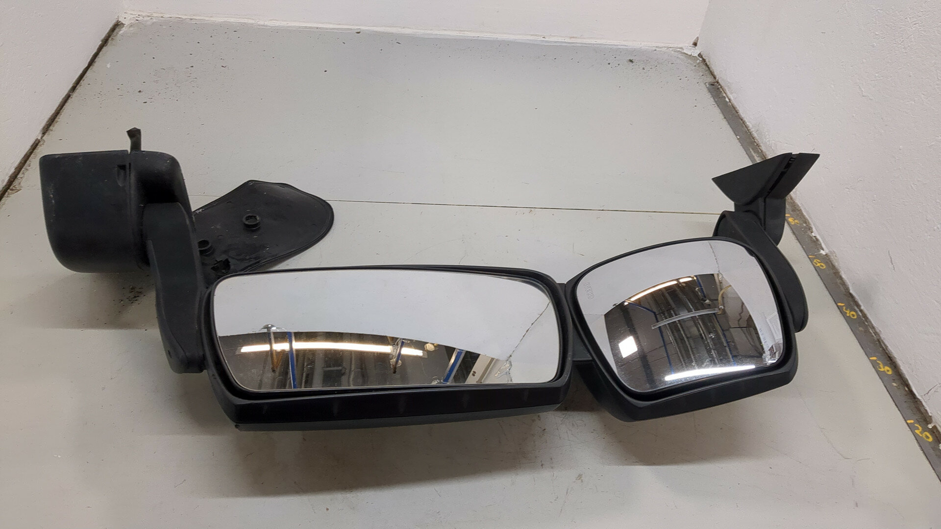 Зеркало боковое правое Iveco Stralis Б/У