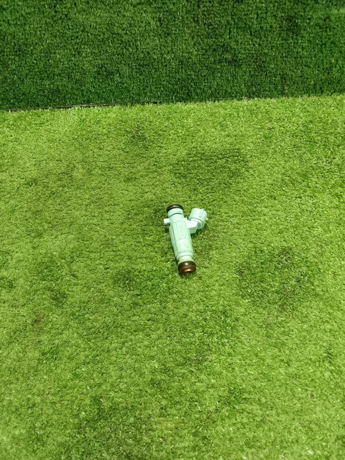 Форсунка топливная Hyundai Solaris Б/У с пробегом