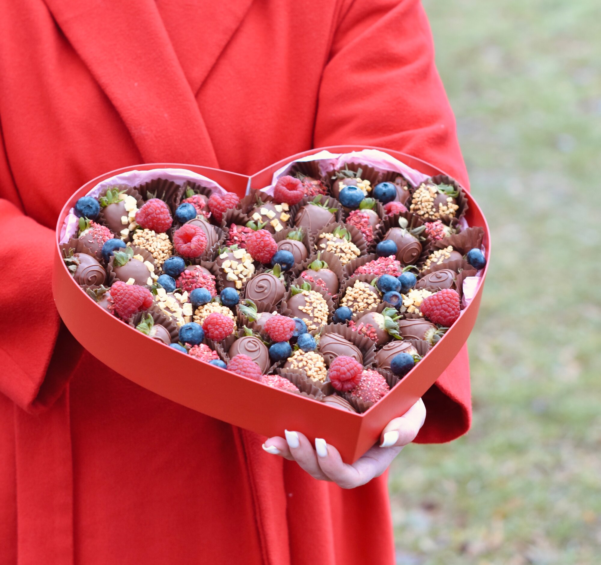 Клубника в шоколаде, King size, 40-55 шт подарок для любимой