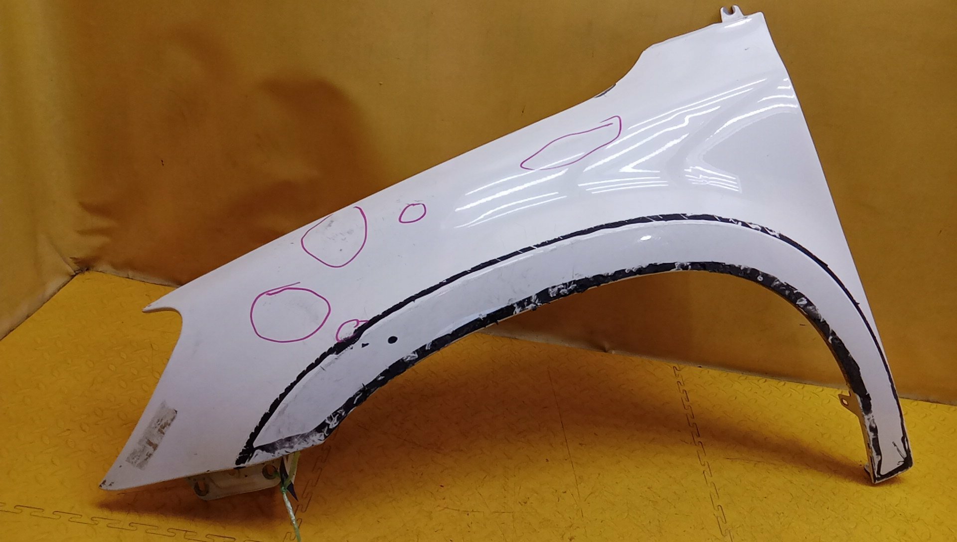 Крыло переднее левое Yeti Skoda 5L0821161