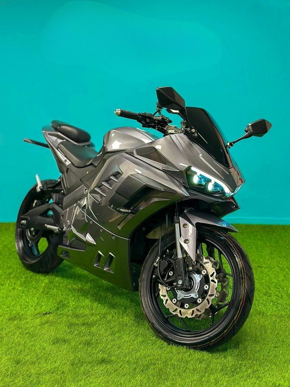 Электромотоцикл спортбайк Ducati Panigale 8000W, 72V/120AH цепной привод