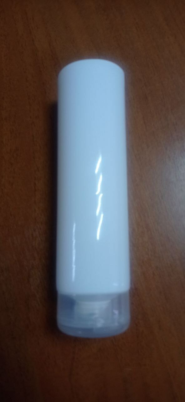 Туба полиэтиленовая 91 штука в коробке диаметр 50мм h 155мм без рисунка белая глянцевая с крышкой флип-топ, запайка