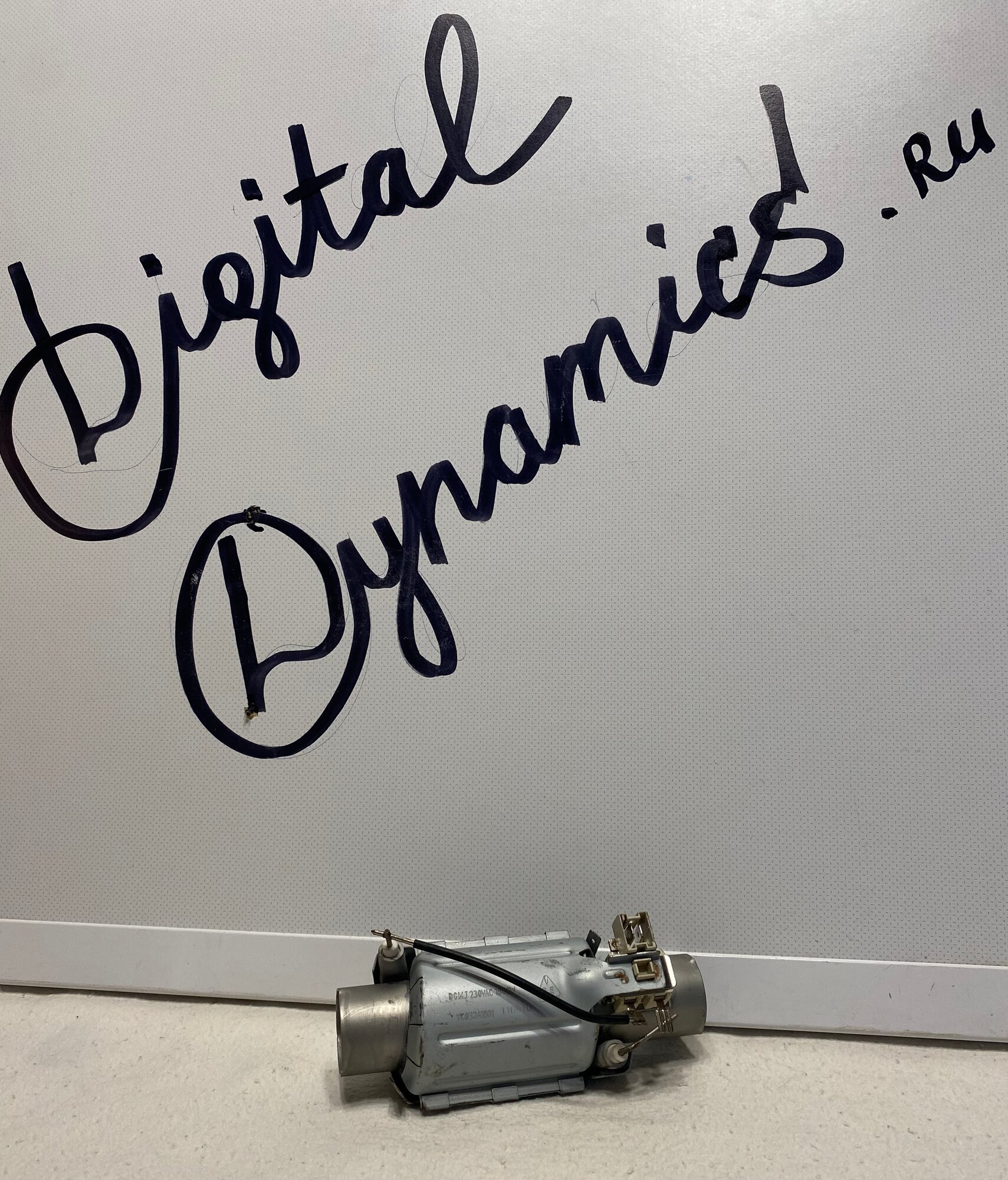 Проточный нагреватель/ Тэн для посудомоечной машины Whirlpool (Вирлпул), Smeg (Смег), Electrolux (Электролюкс), Beko (Беко) 1800 W