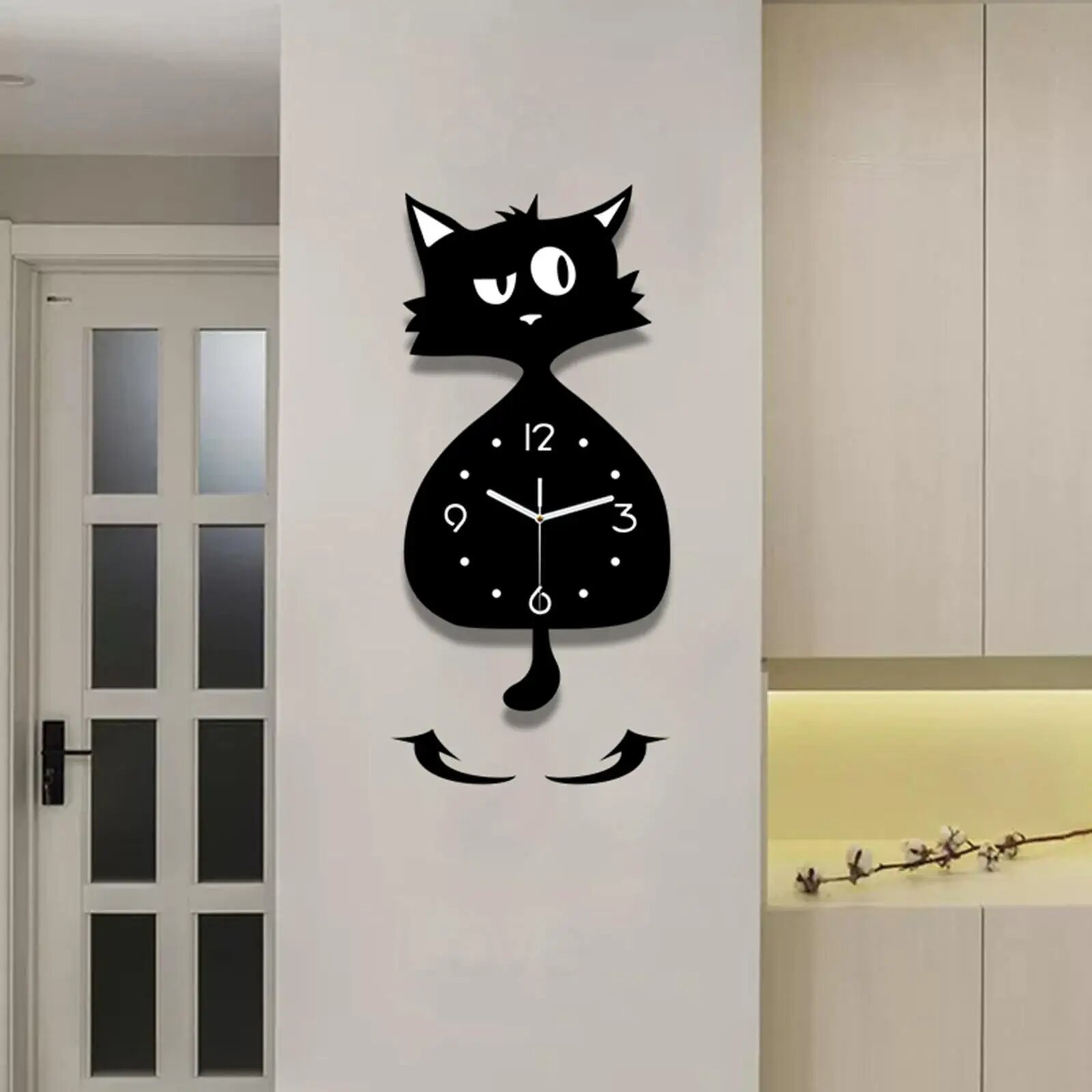 Настенные часы с котом