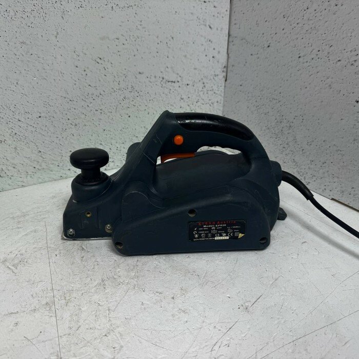 Электрорубанок Stern EP-820