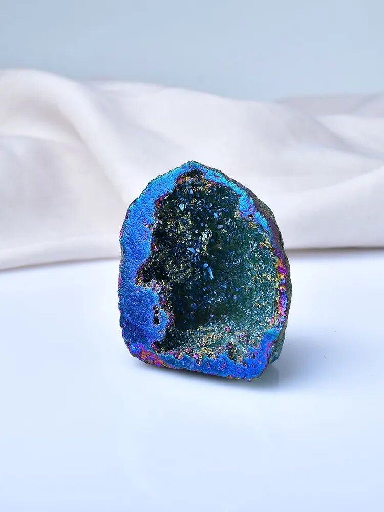 Натуральный необработанный камень гальваническое агатовое отверстие" (синий) необработанный (4-6 см, 2 шт)